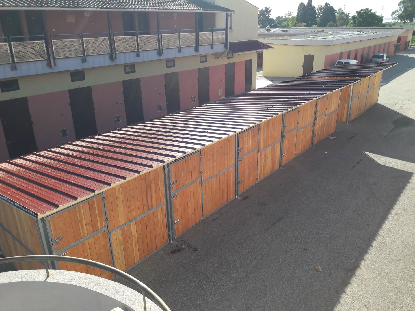 Box démontable en bois Douglas - LCI Cheval