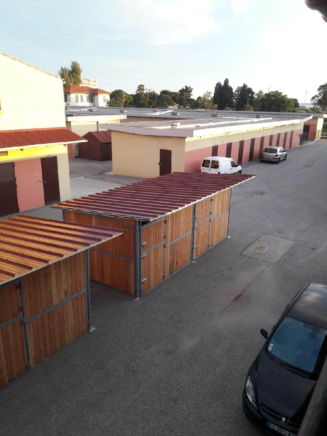 Box démontable en bois Douglas - LCI Cheval